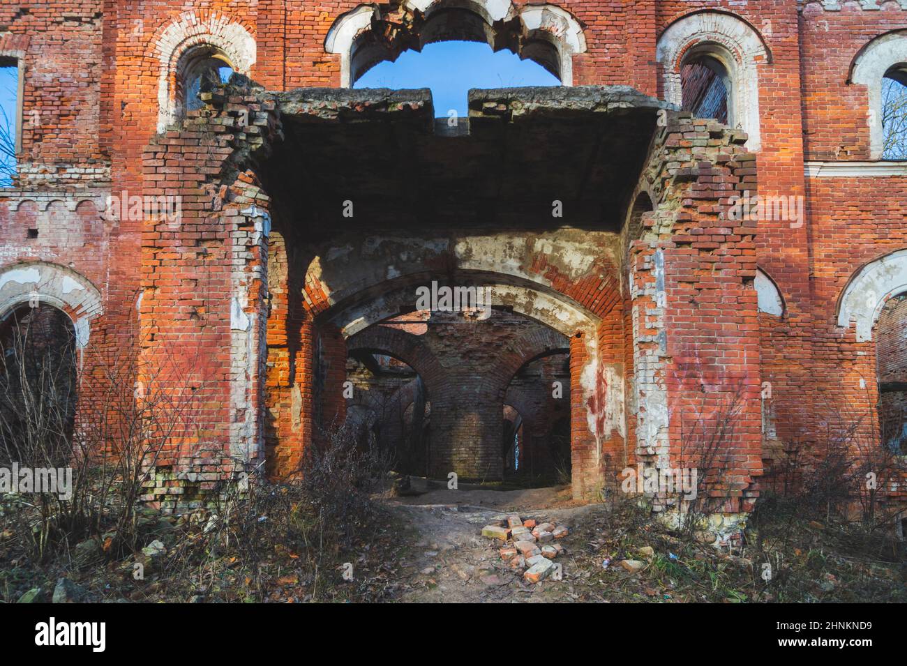Old ruins. destroyed red brick walls of ancient building Stock Photo - Alamy