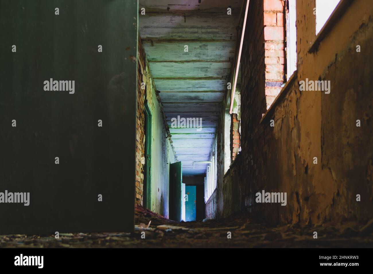 Corridor in abandoned house hi-res stock photography and images - Alamy