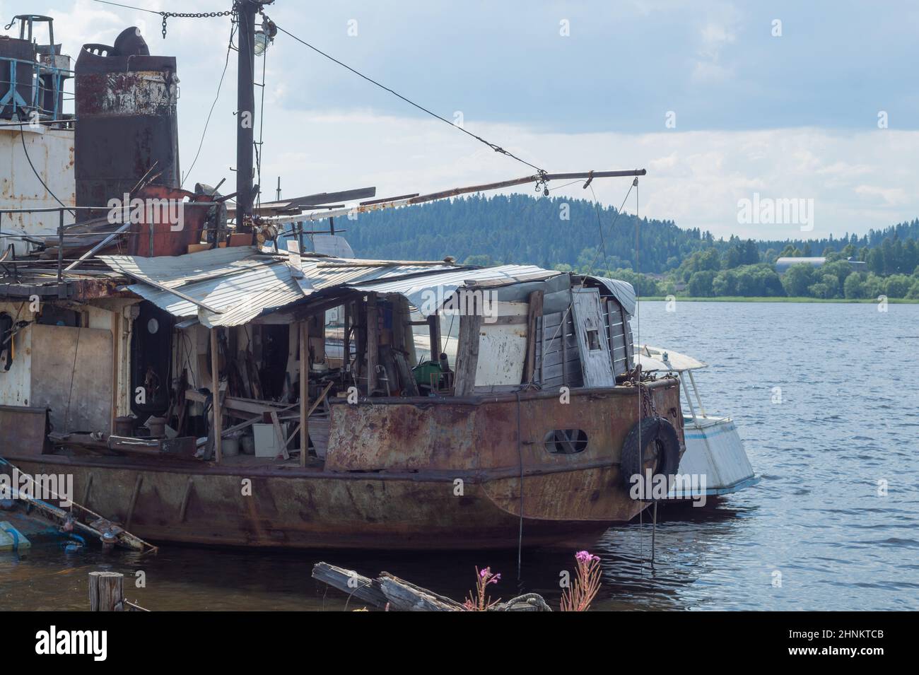 Abandoned rusty ship. sunken boat. metal scrap Stock Photo - Alamy