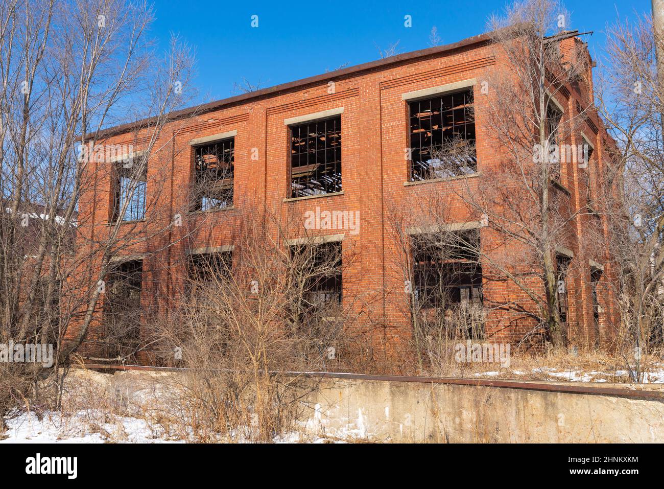 Midwest factory abandoned hi-res stock photography and images - Alamy