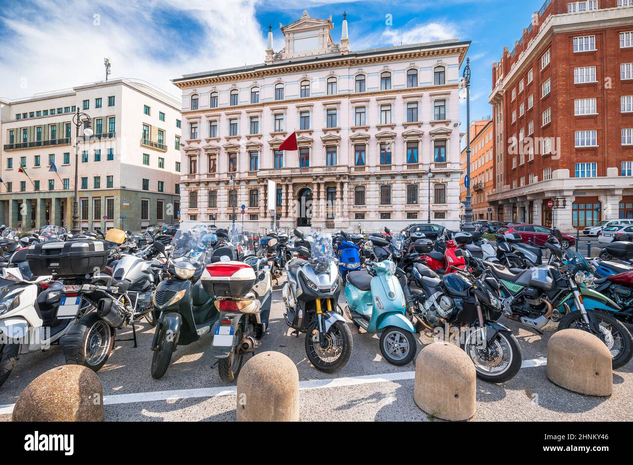 Trieste city arch hi-res stock photography and images - Alamy