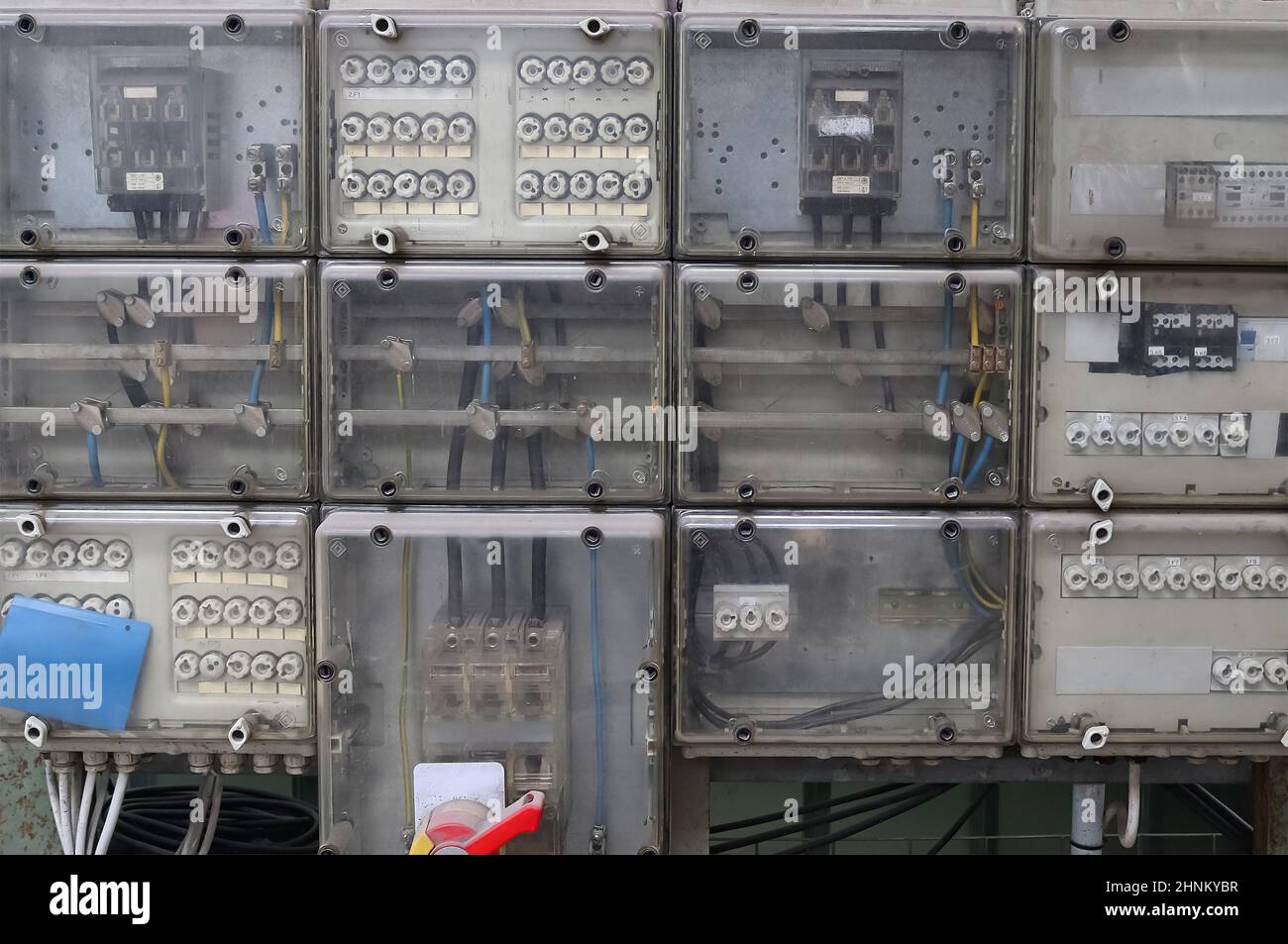 Old fuses fuse box hi-res stock photography and images - Alamy