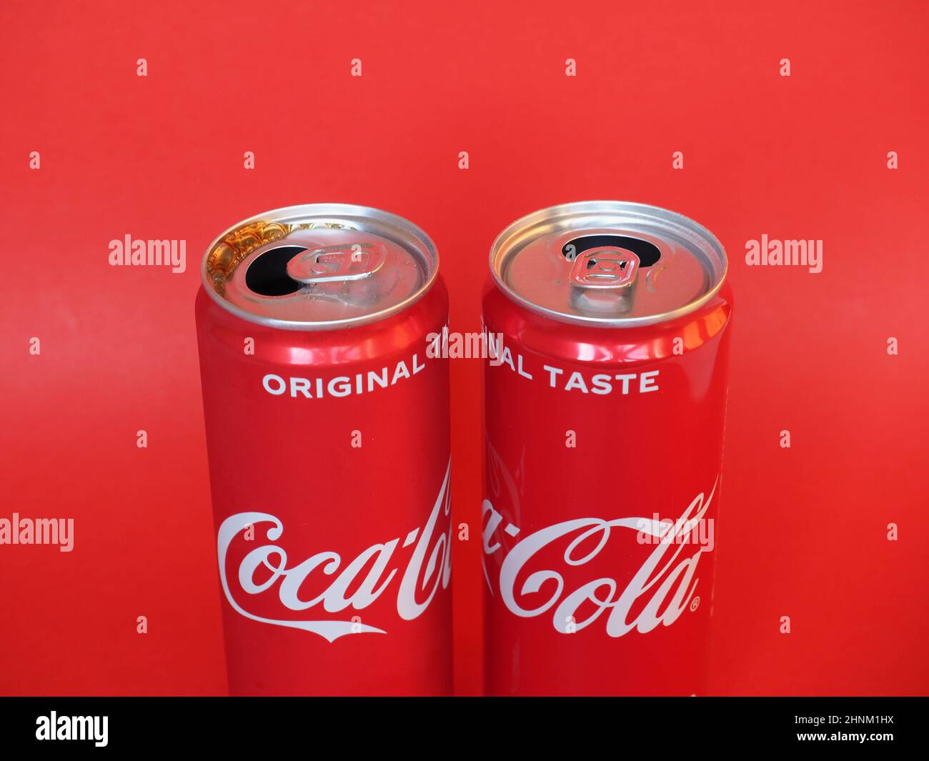 Coca cola tin can hi-res stock photography and images - Alamy
