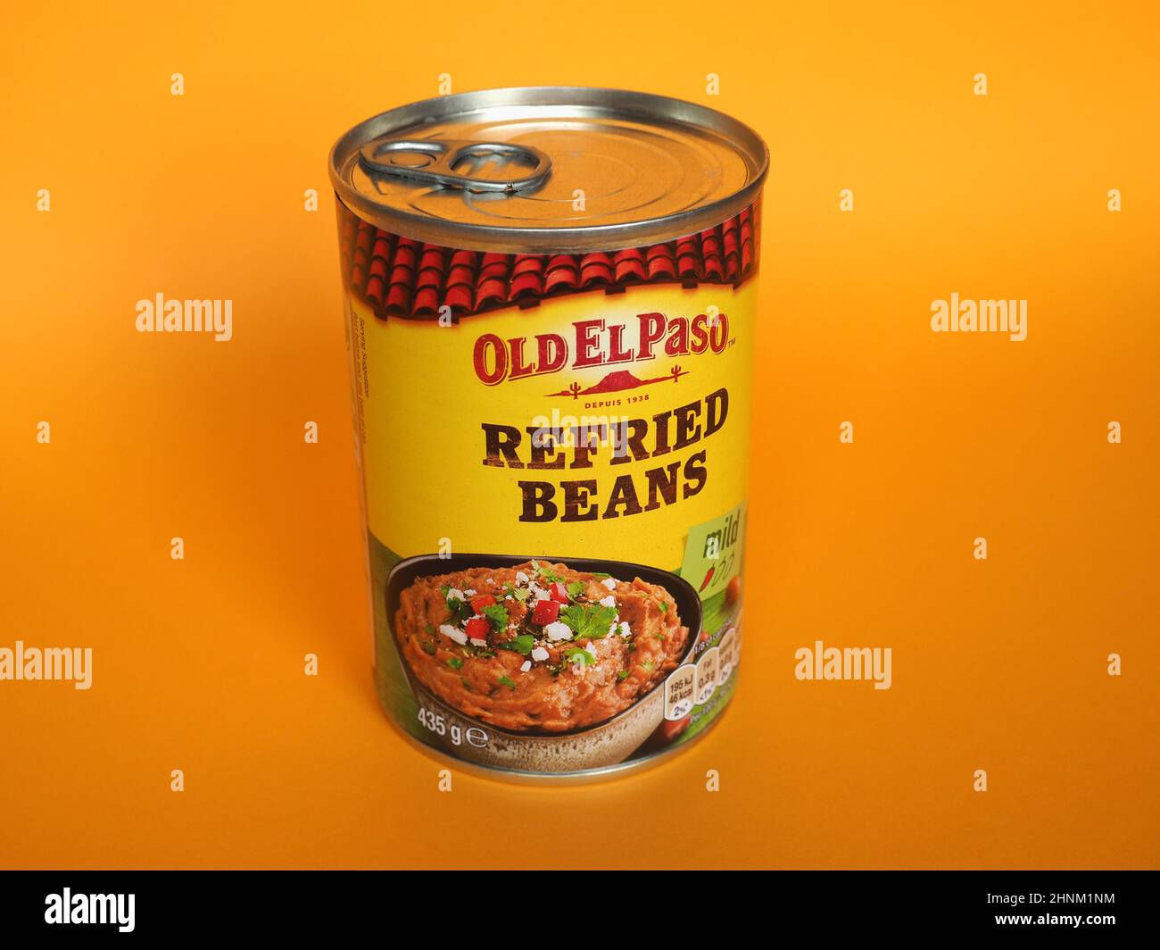 MINNEAPOLIS - CIRCA JUNE 2021: Old El Paso canned refried beans food ...