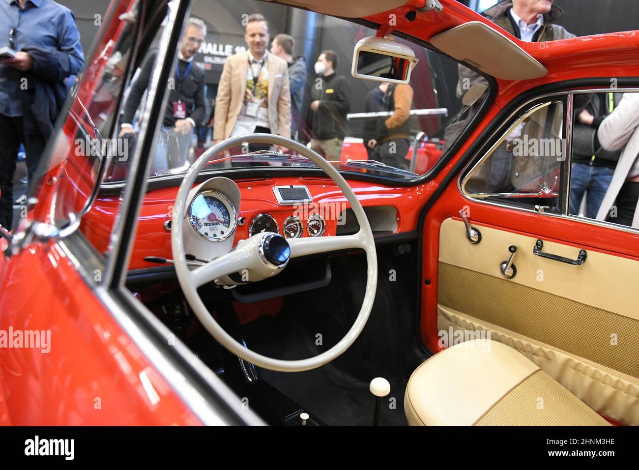 Oldtimer bei einer Ausstellung in Salzburg (Österreich) - Vintage cars ...