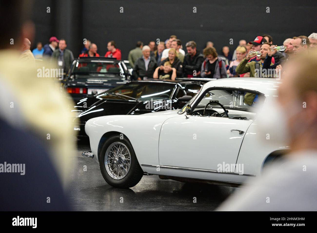 Oldtimer bei einer Ausstellung in Salzburg (Österreich) - Vintage cars ...