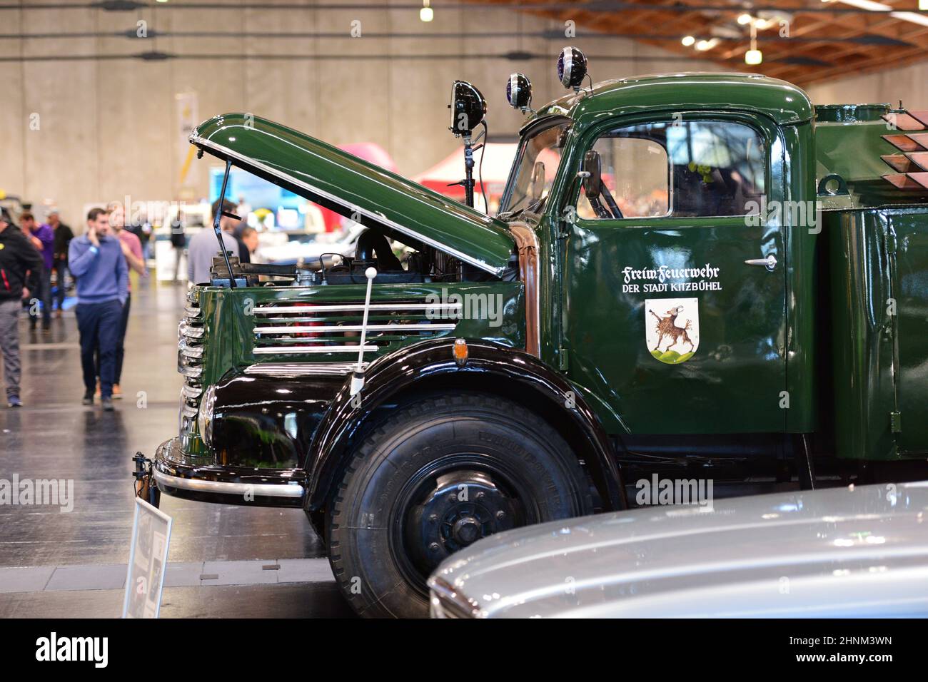 Oldtimer bei einer Ausstellung in Salzburg (Österreich) - Vintage cars ...