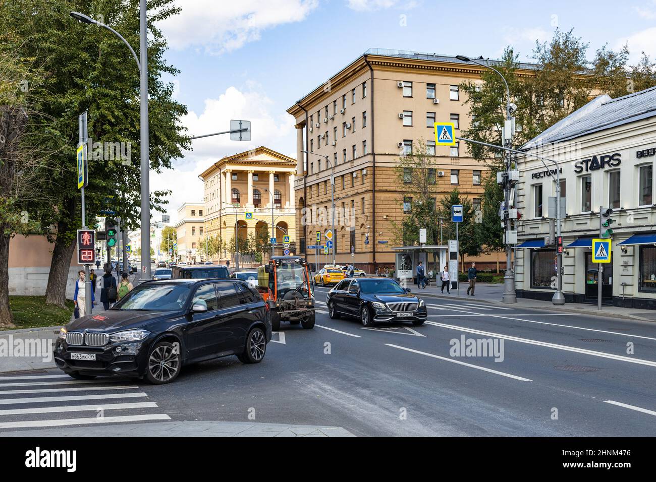 car traffic on Petrovka street in Moscow city Stock Photo - Alamy