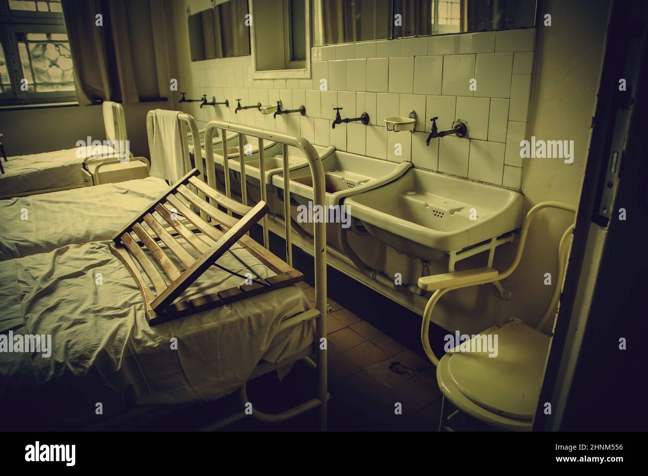 Sick beds hi-res stock photography and images - Alamy