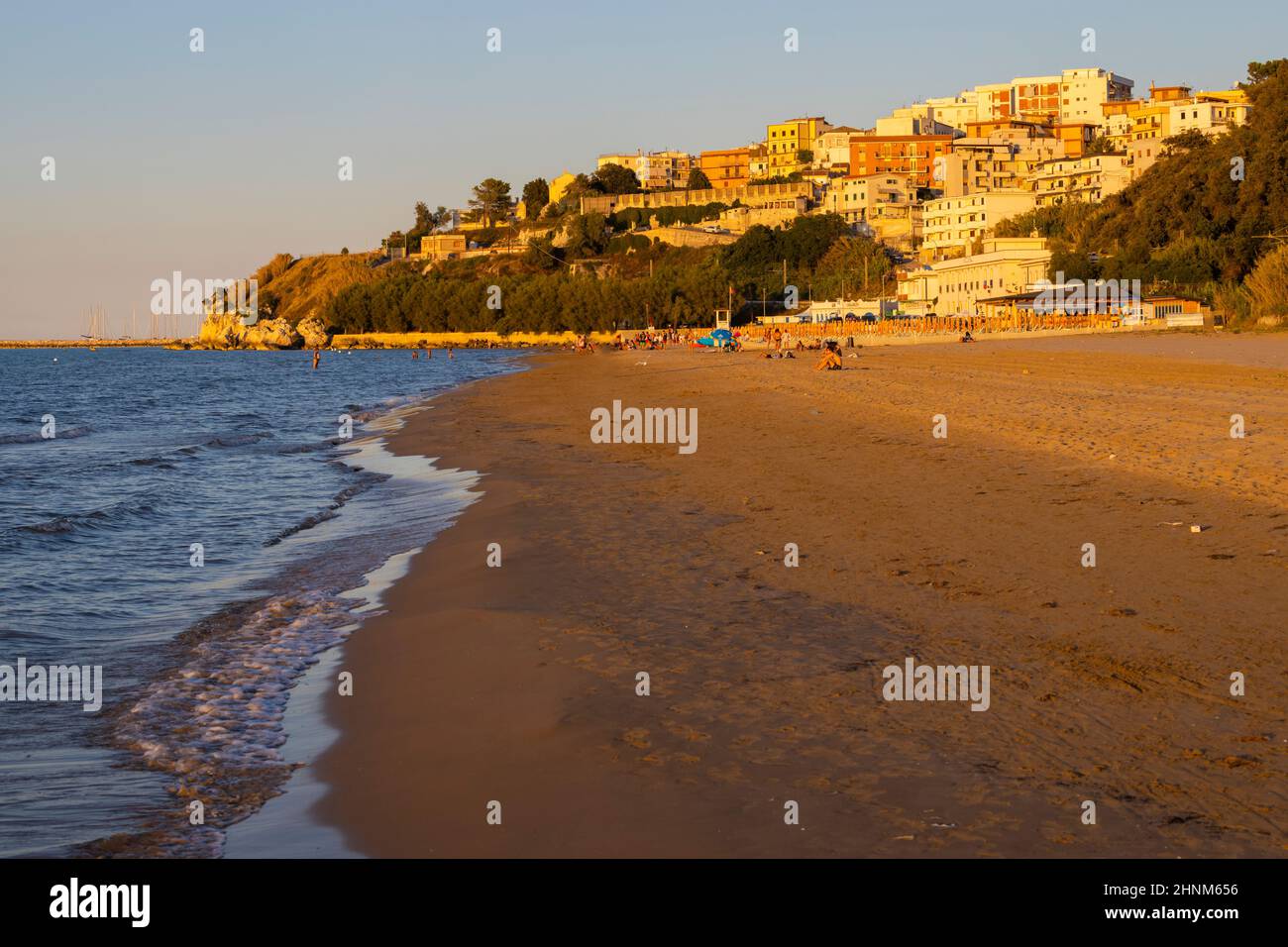Beach in Rodi Garganico, Apulia, Italy Stock Photo - Alamy