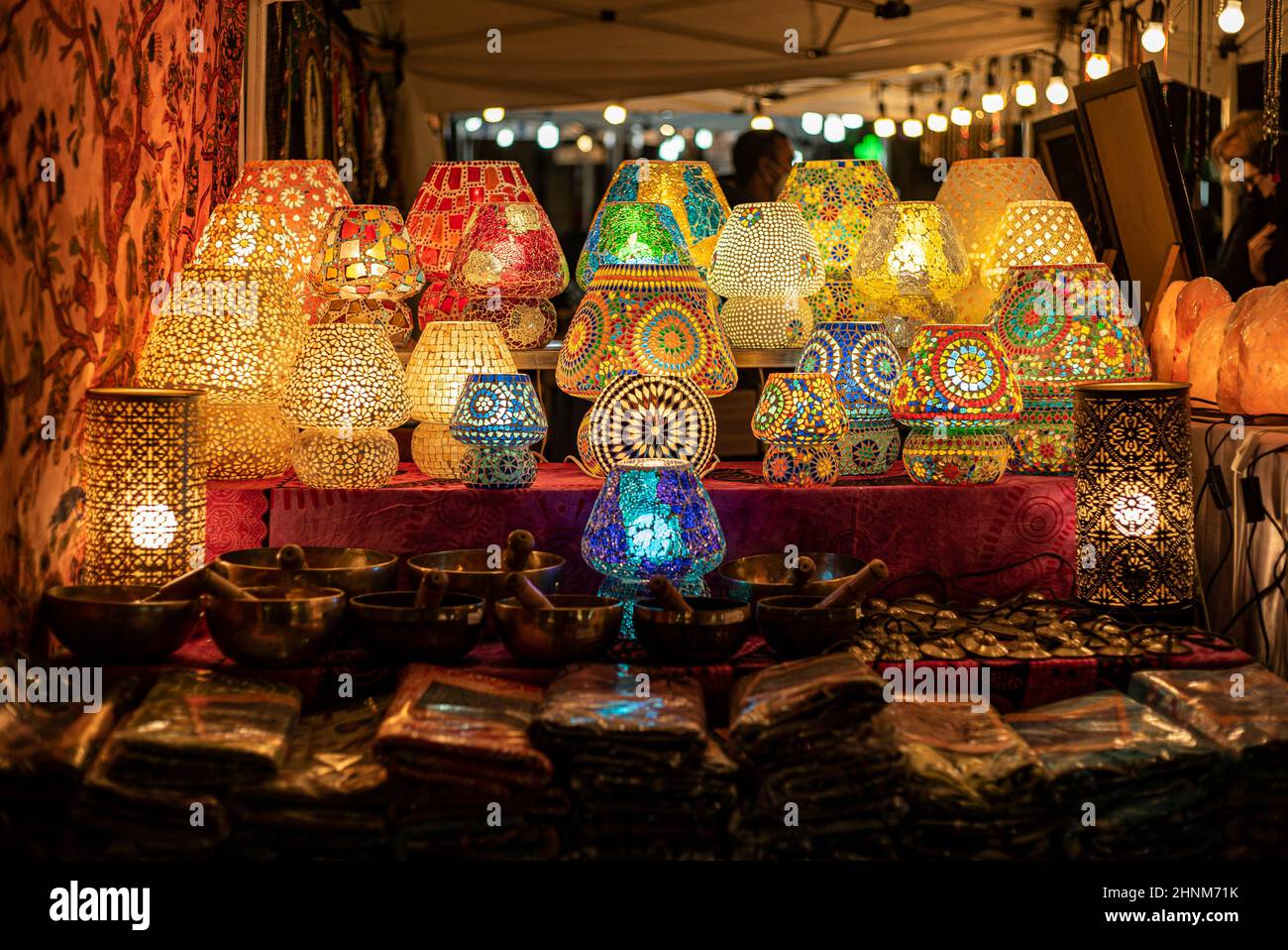 Arabic lamps hi-res stock photography and images - Alamy