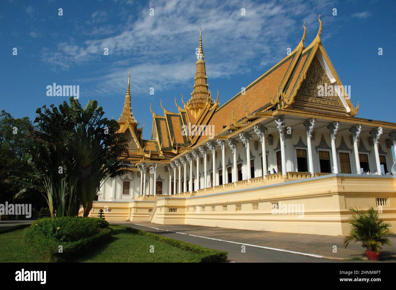 Preah Thineang Dheva Vinnichay throne hall, Royal Palace, Phnom Penh ...