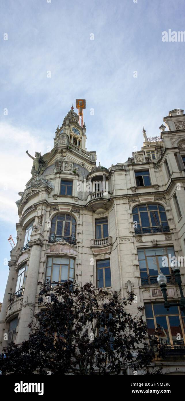 Ancient buildings in porto hi-res stock photography and images - Alamy