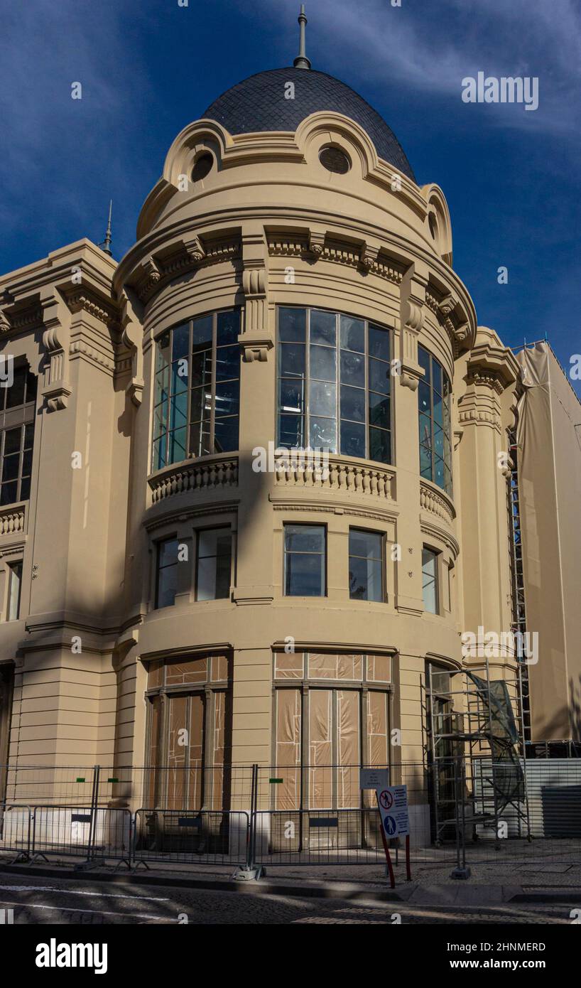 Medieval market building hi-res stock photography and images - Alamy