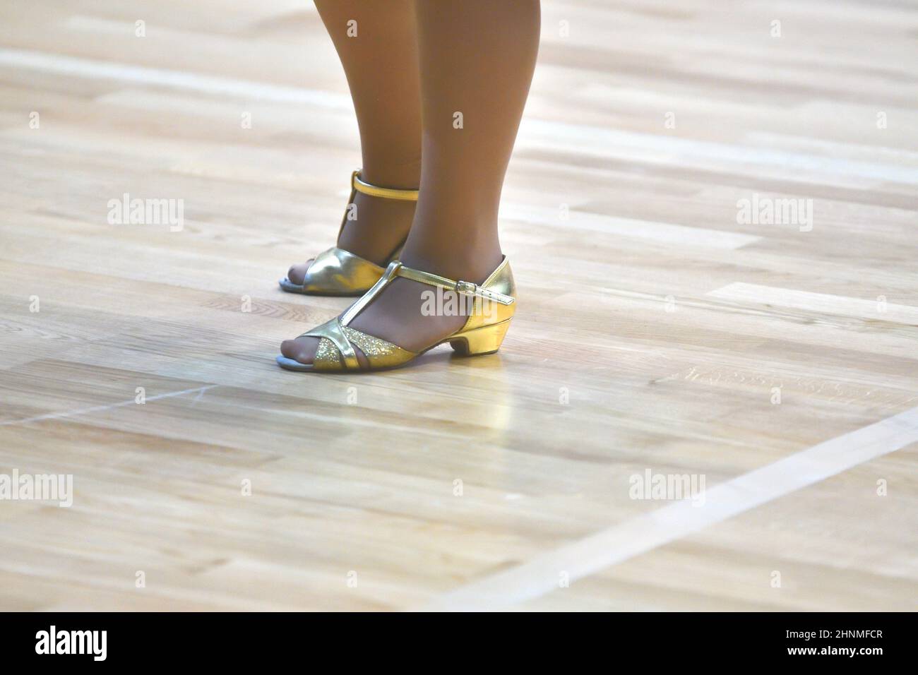 Beautiful girl dancing hi-res stock photography and images - Alamy