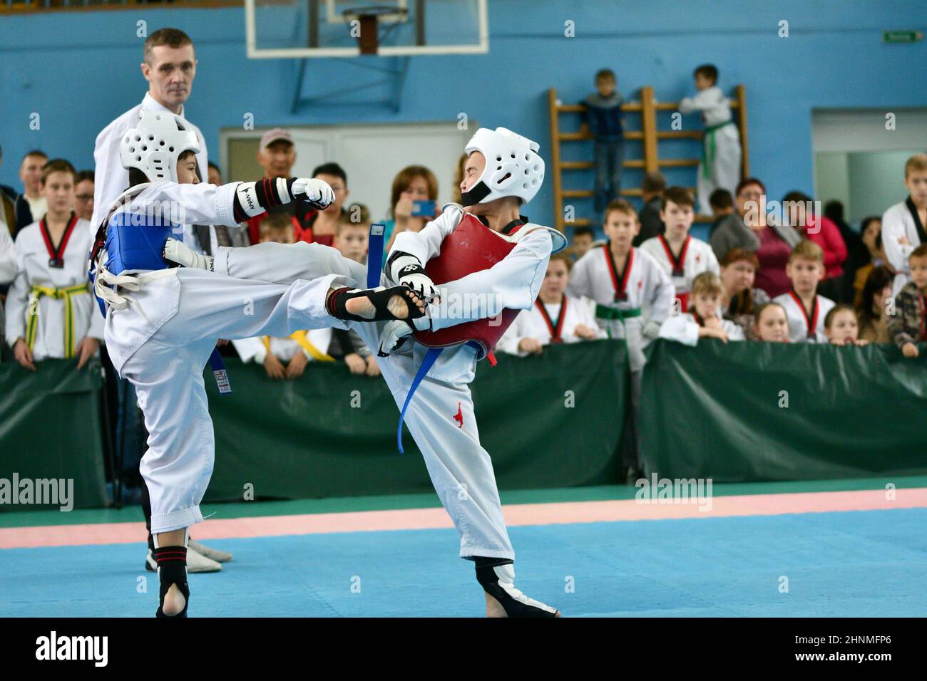 Taekwondo kick korean hi-res stock photography and images - Alamy