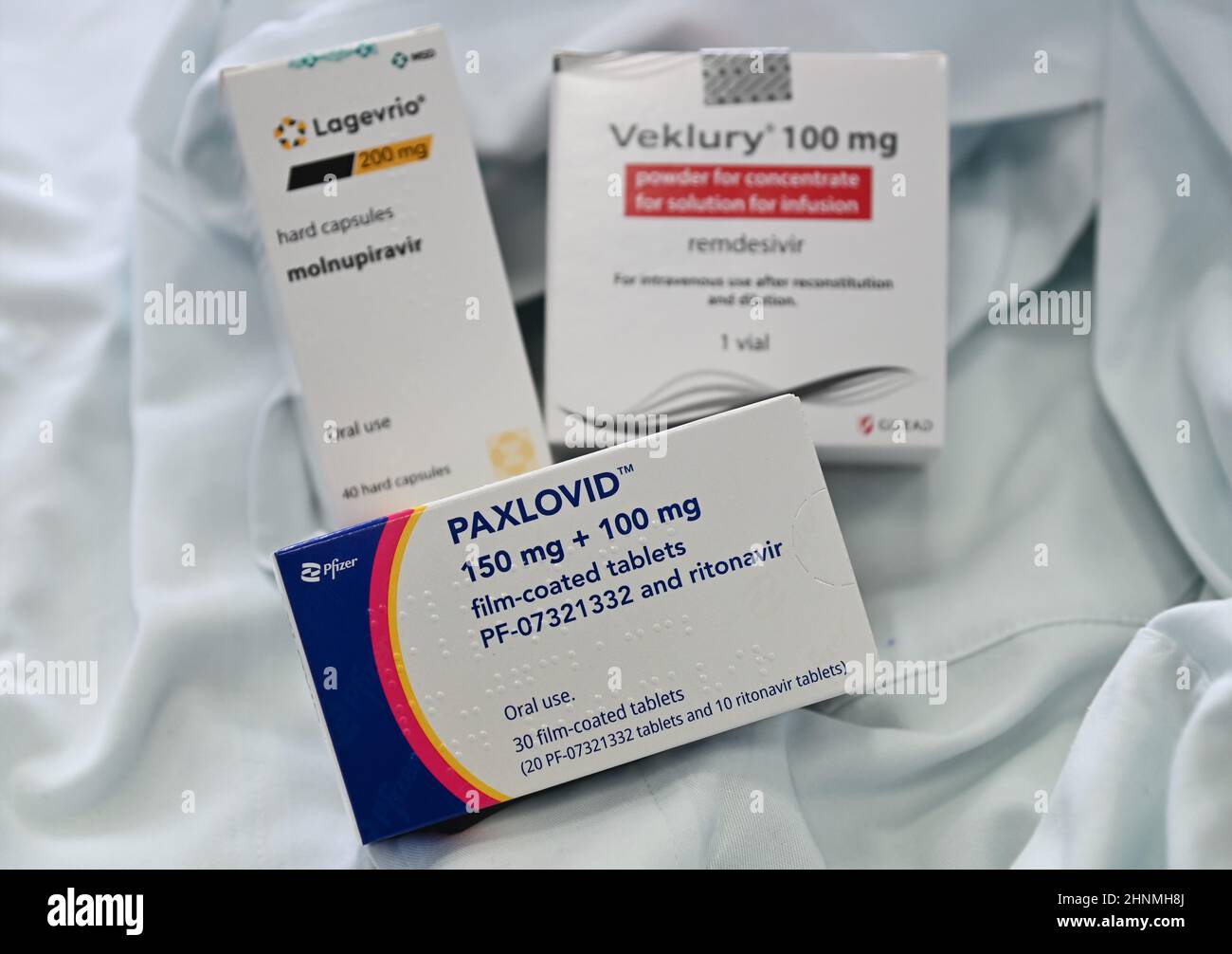 Paxlovid and lagevrio hi-res stock photography and images - Alamy