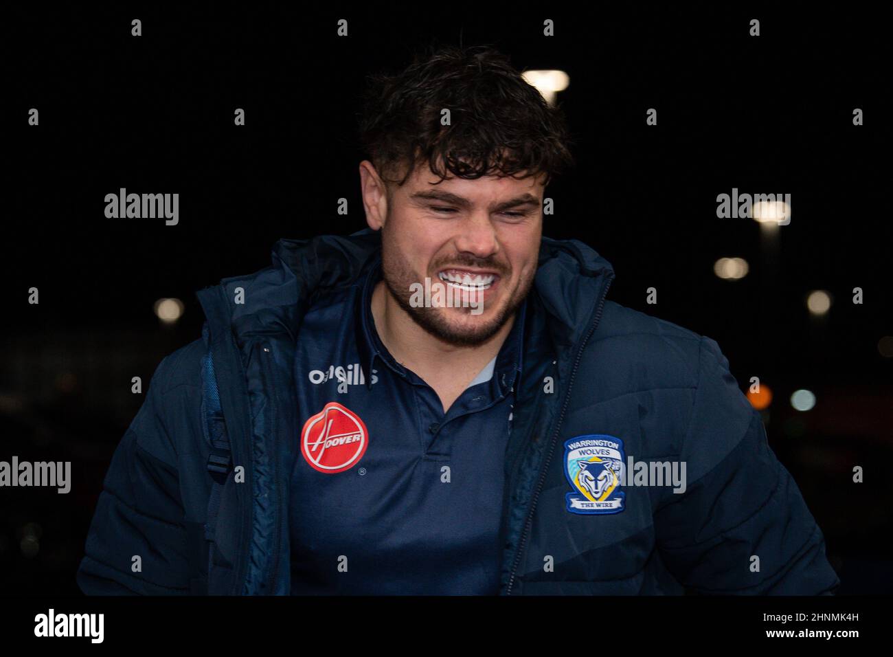Joe Philbin #8 of Warrington Wolves arrives at The Halliwell Jones ...