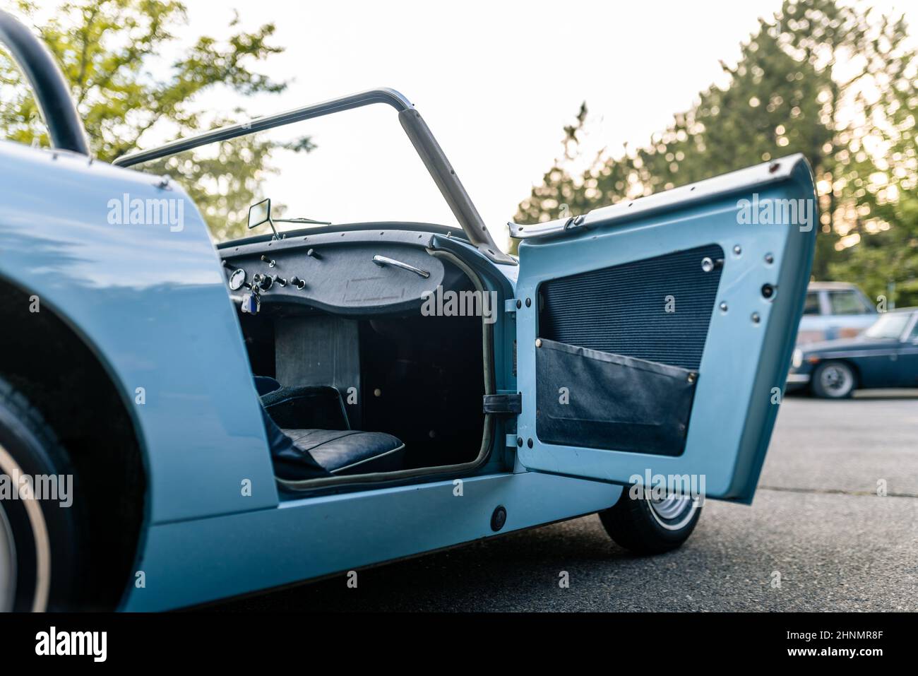 Classic Blue British Sports Car Stock Photo - Alamy