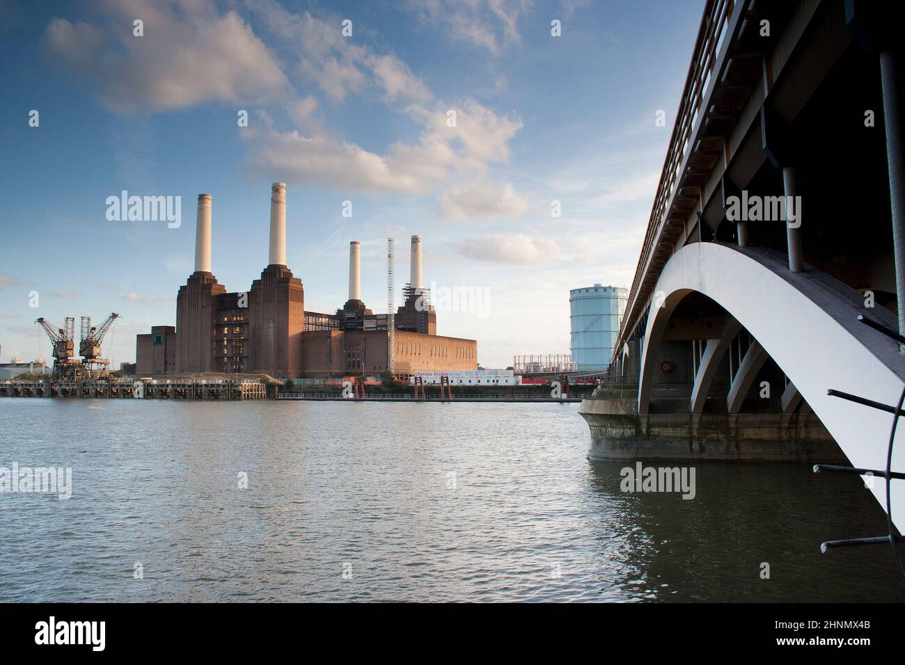 River Thames Battersea Power Station and Grosvenor Rail Bridge Stock ...
