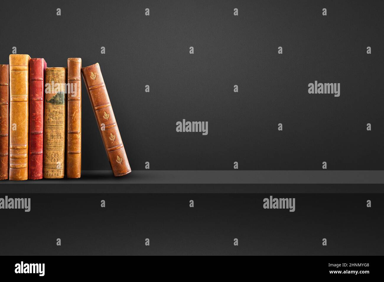 Old book shelf hi-res stock photography and images - Alamy