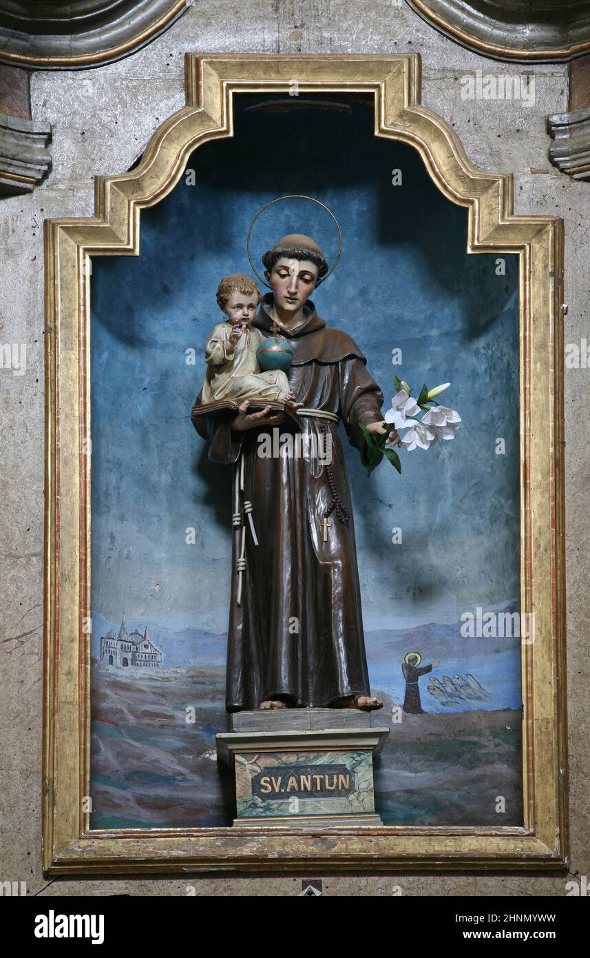 Jesus christ saint anthony padua church hi-res stock photography and ...
