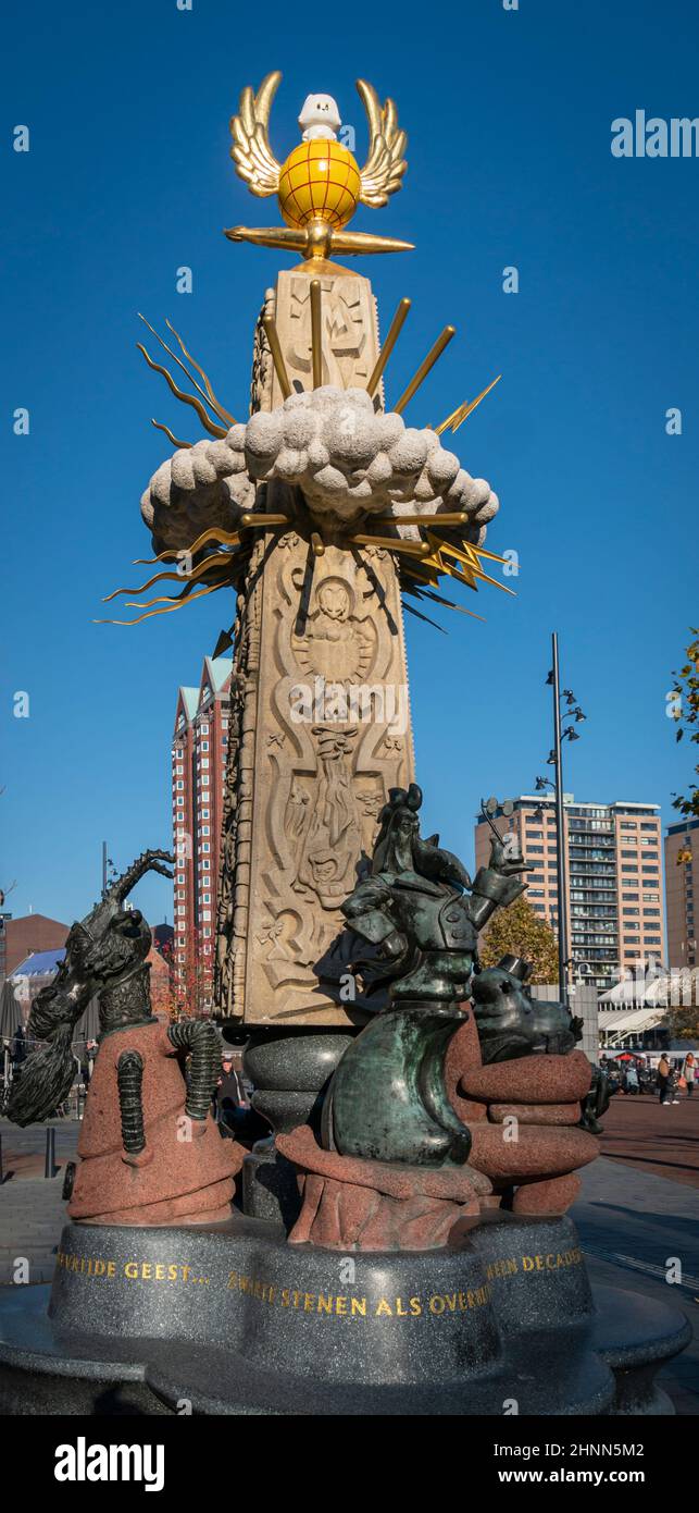 Modern Statue, Rotterdam, Netherlands Stock Photo - Alamy