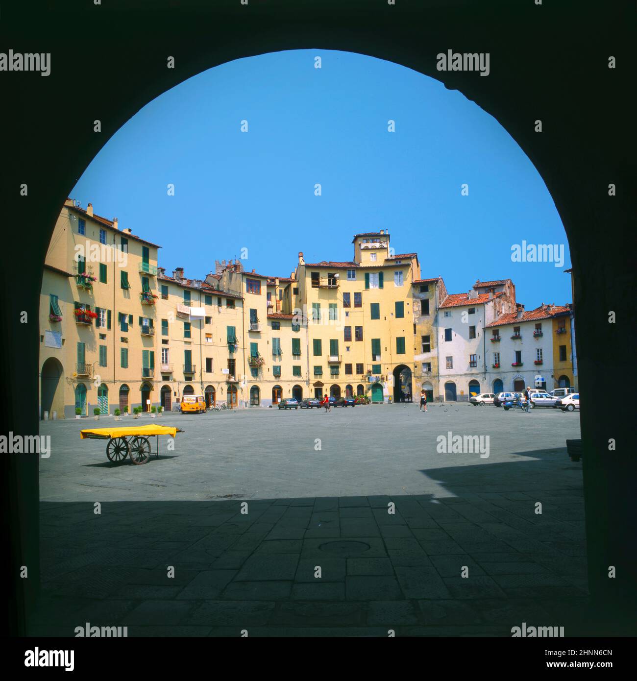 Market lucca tuscany hi-res stock photography and images - Alamy