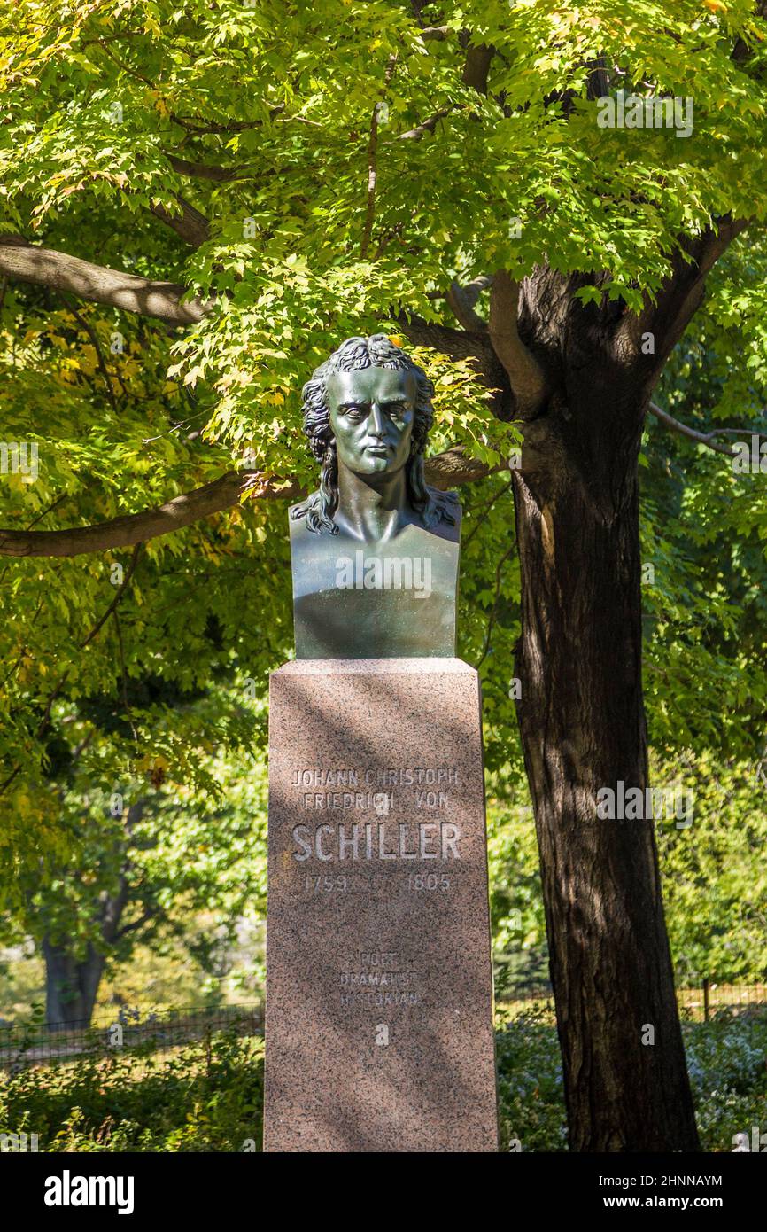 statue of Friedrich Schiller in the Central Park Stock Photo - Alamy