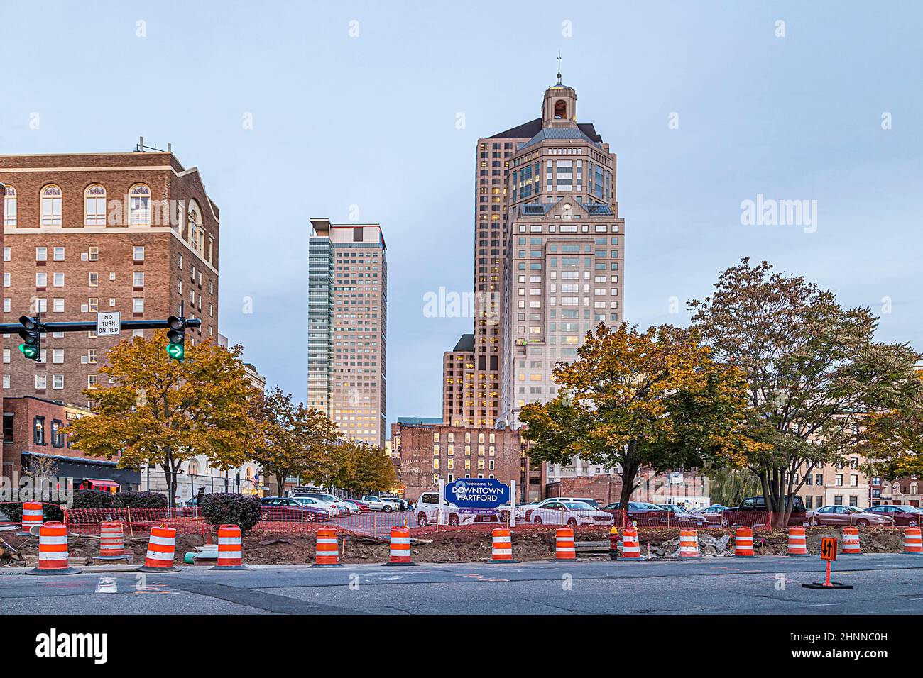 Hartford skyline hi-res stock photography and images - Alamy