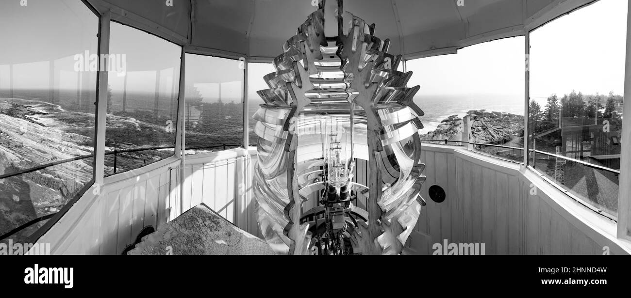 Most famous lighthouse hi-res stock photography and images - Alamy