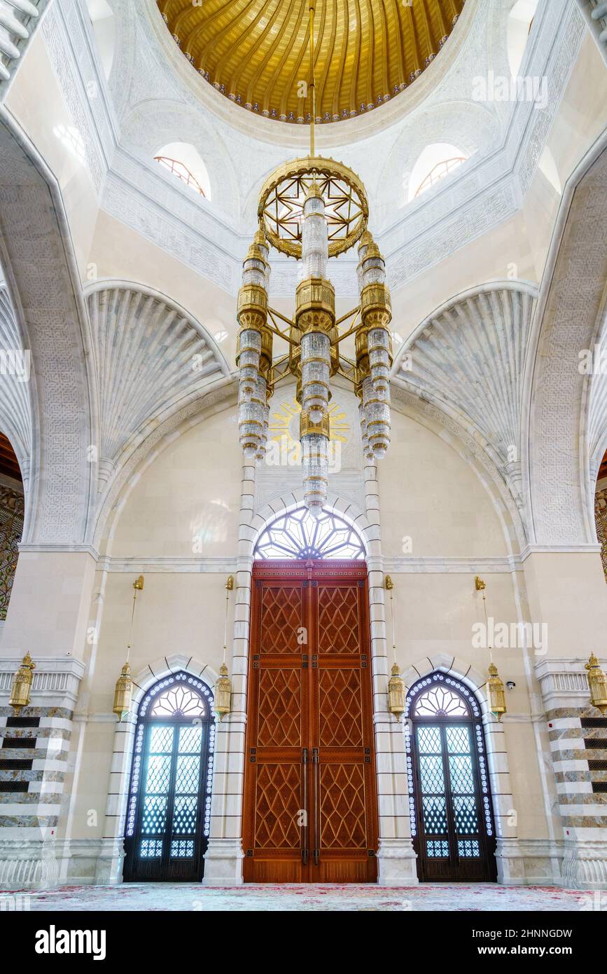 Mosque Muhammad al-Amin interior Stock Photo - Alamy