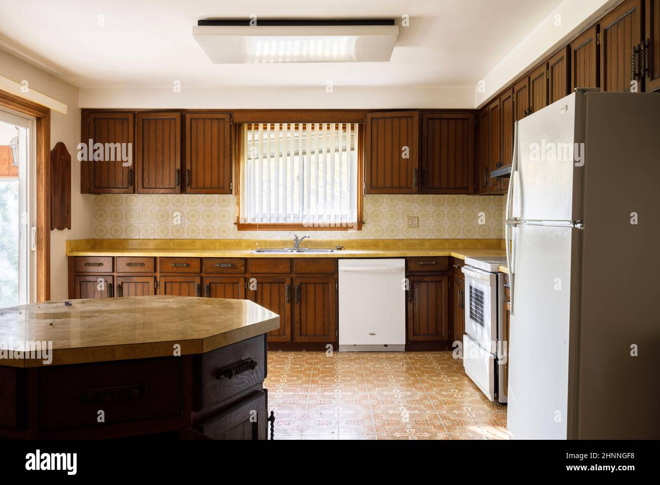 1950s kitchen hi-res stock photography and images - Alamy