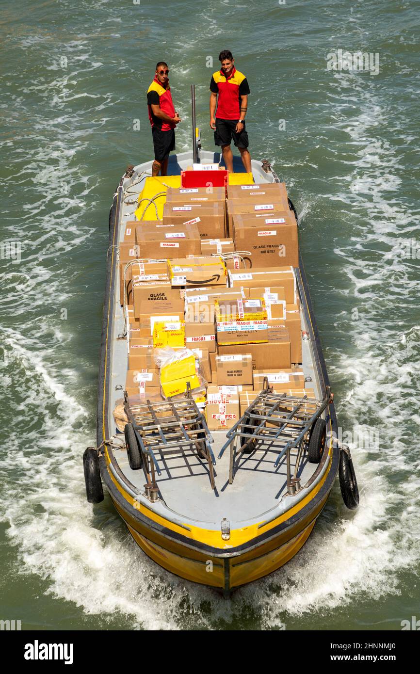 Venice italy delivery boat hi-res stock photography and images - Alamy