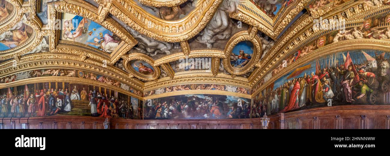 The chamber of the great council at the Doge Palace with tourist ...