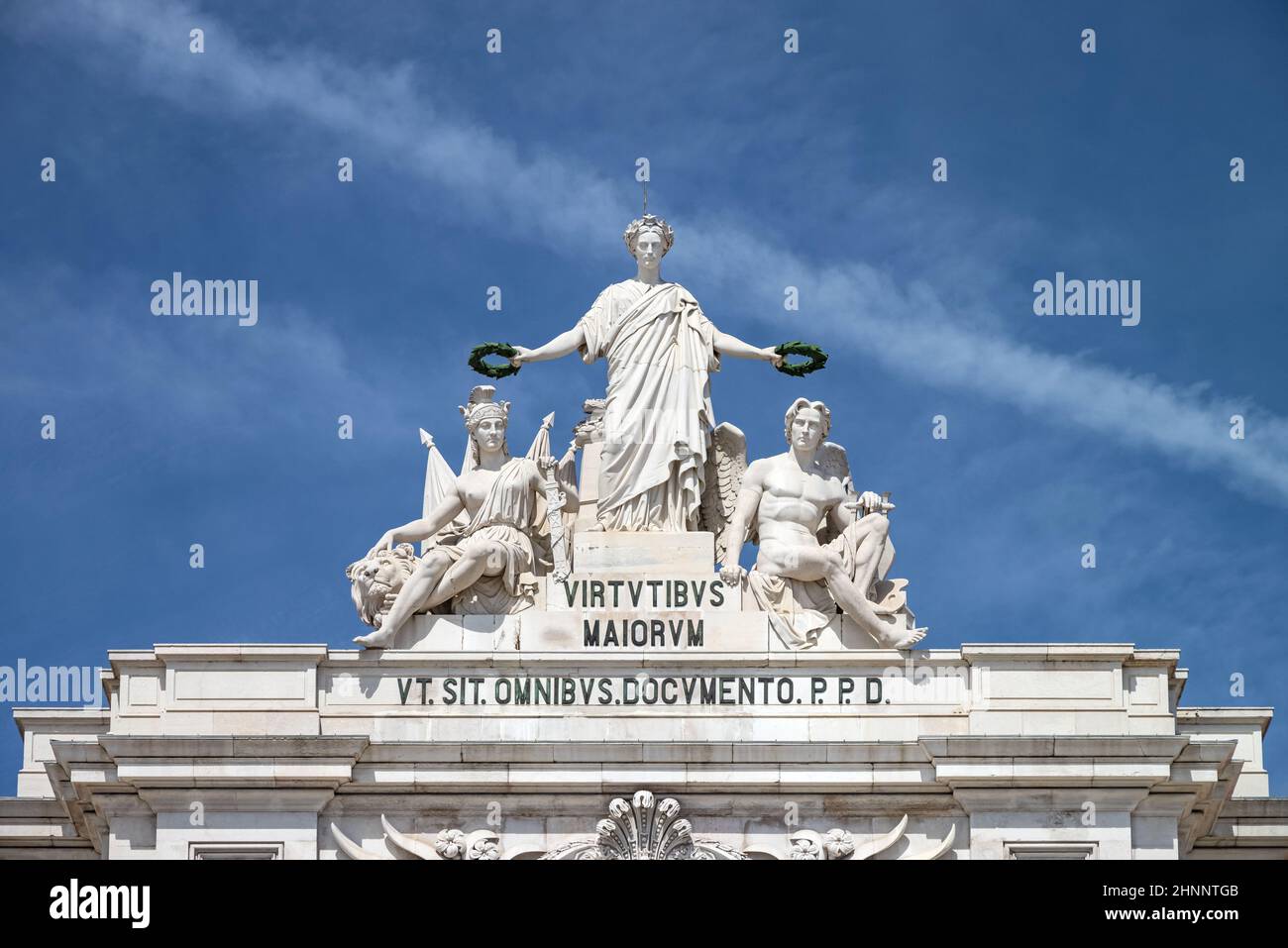 Commercial square hi-res stock photography and images - Alamy