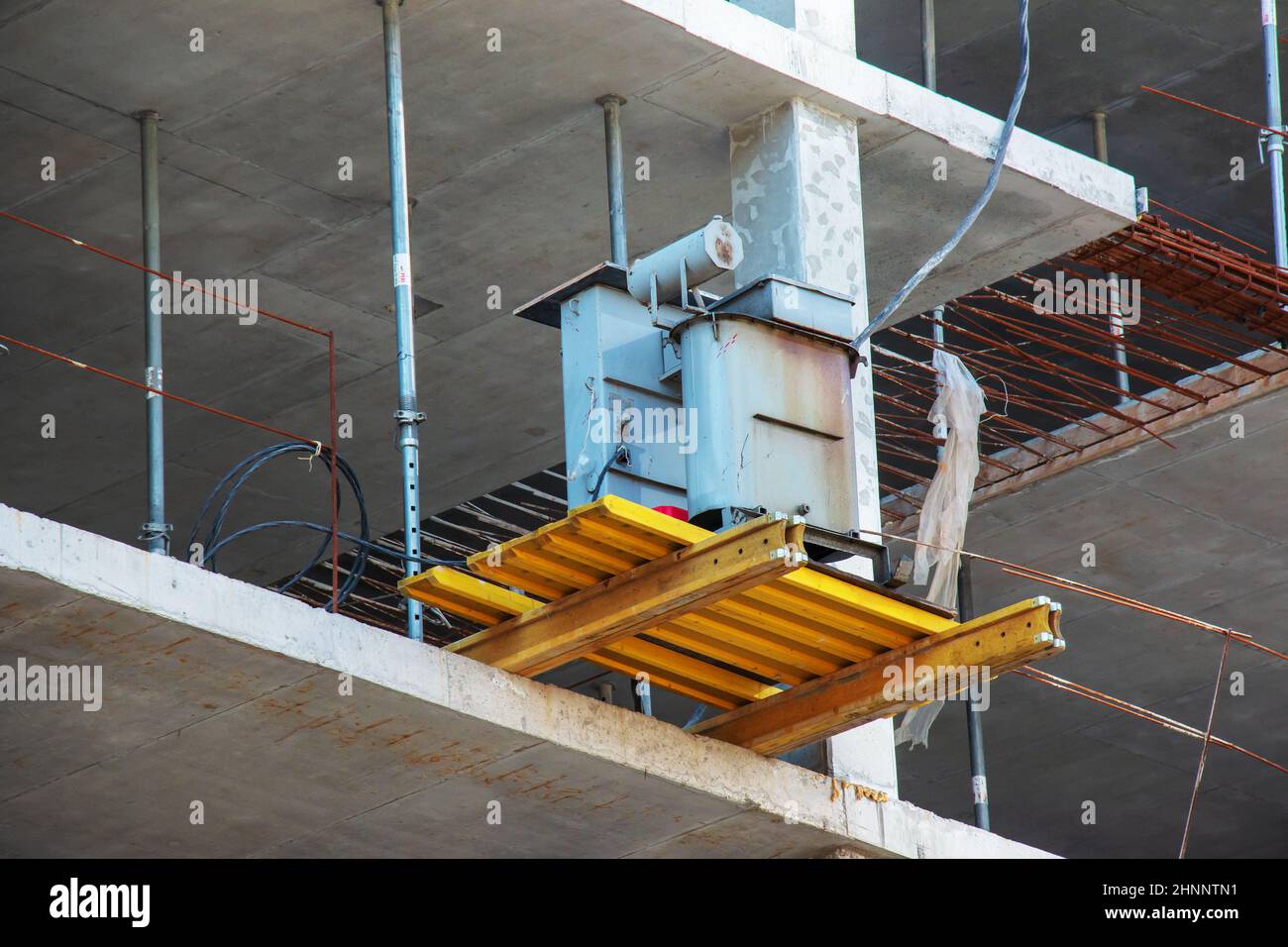 Construction formwork, reinforcement for the construction of buildings ...