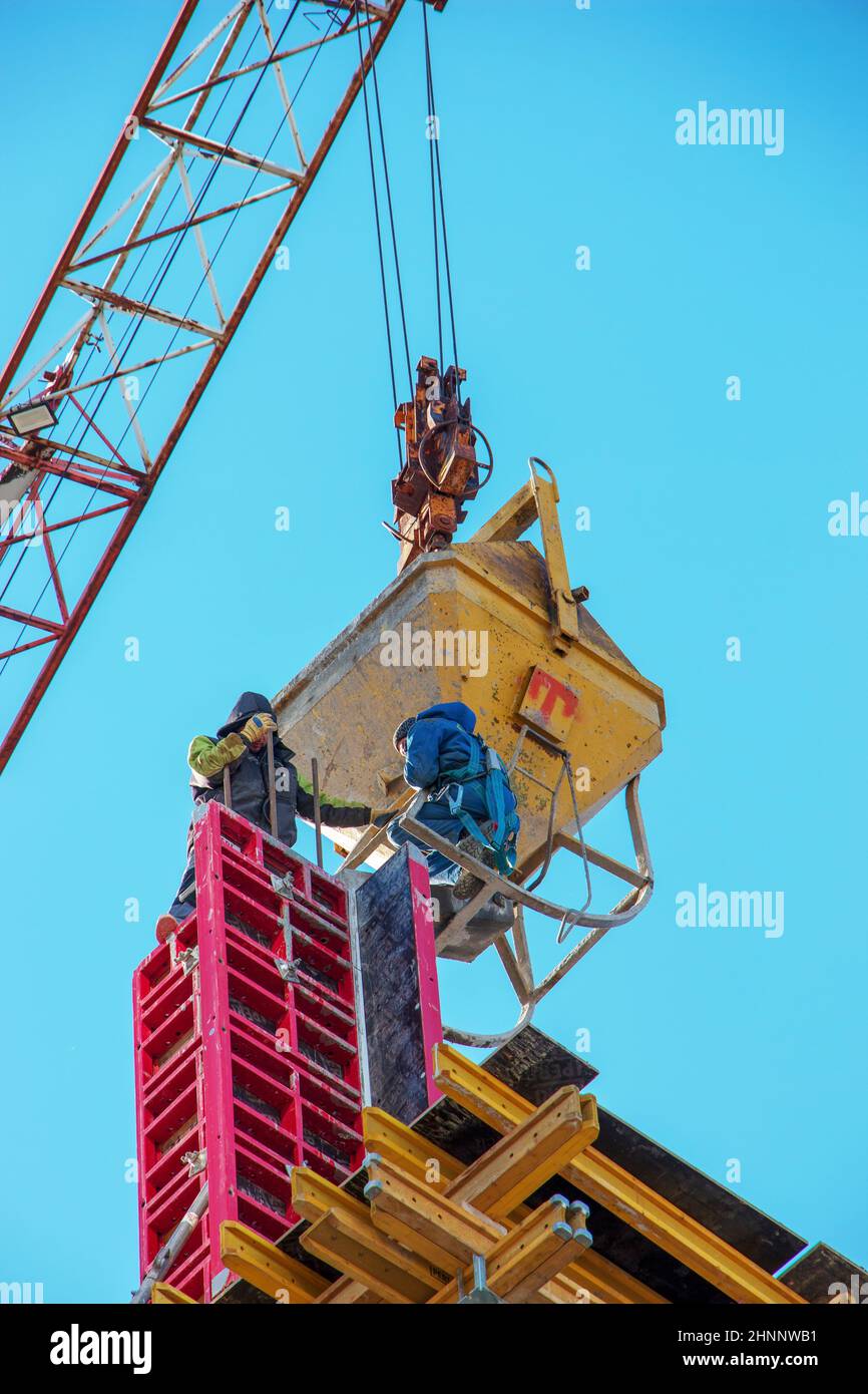 Construction formwork, reinforcement for the construction of buildings ...