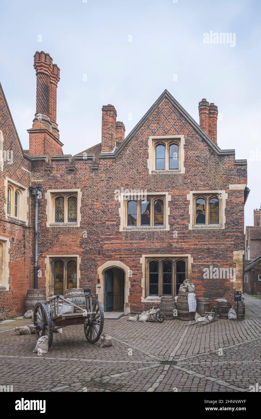 Tradesman's entrance to Henry VIII's Great Kitchen, 16th Century Tudor ...