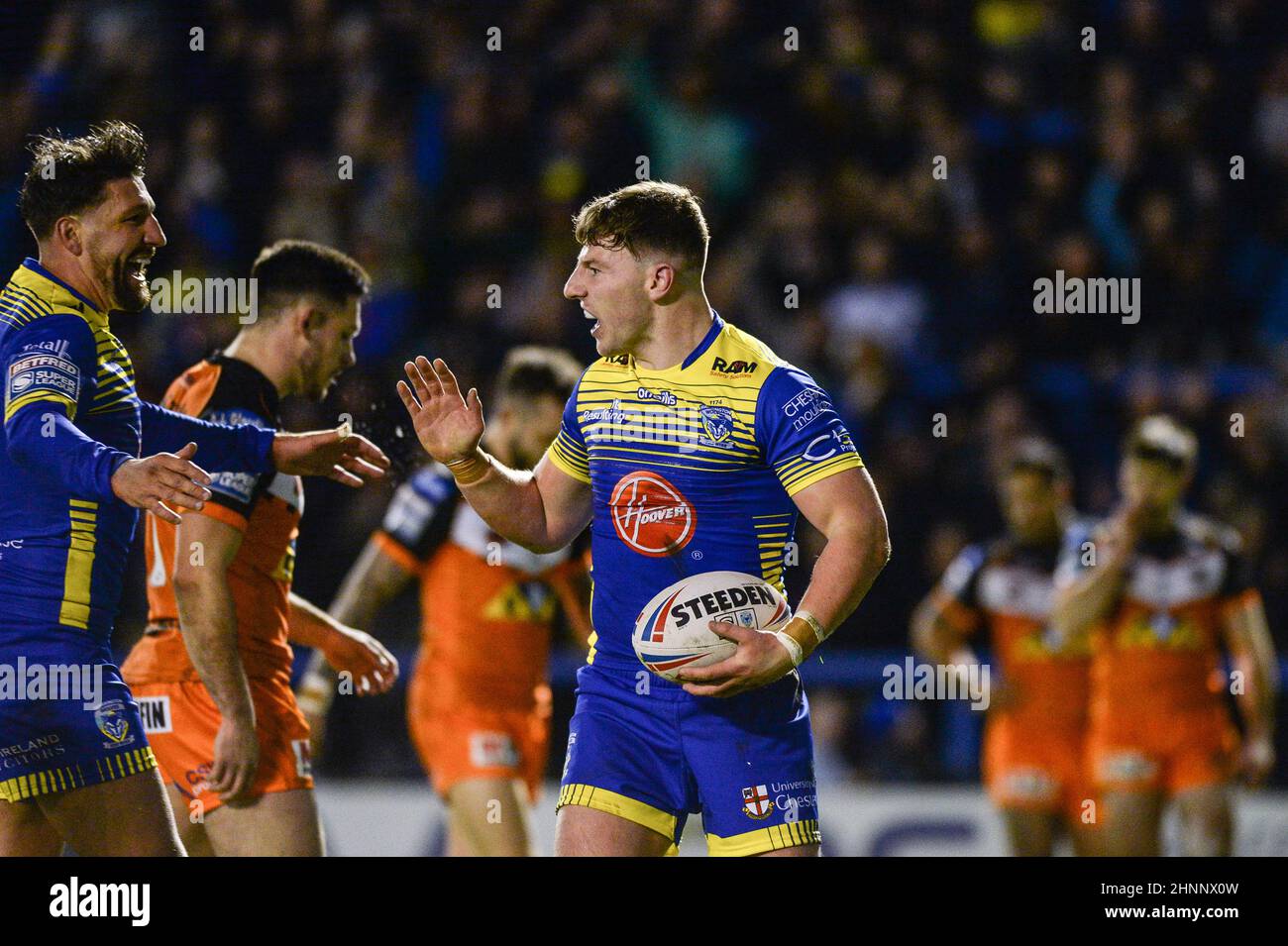 George williams warrington wolves hi-res stock photography and images ...