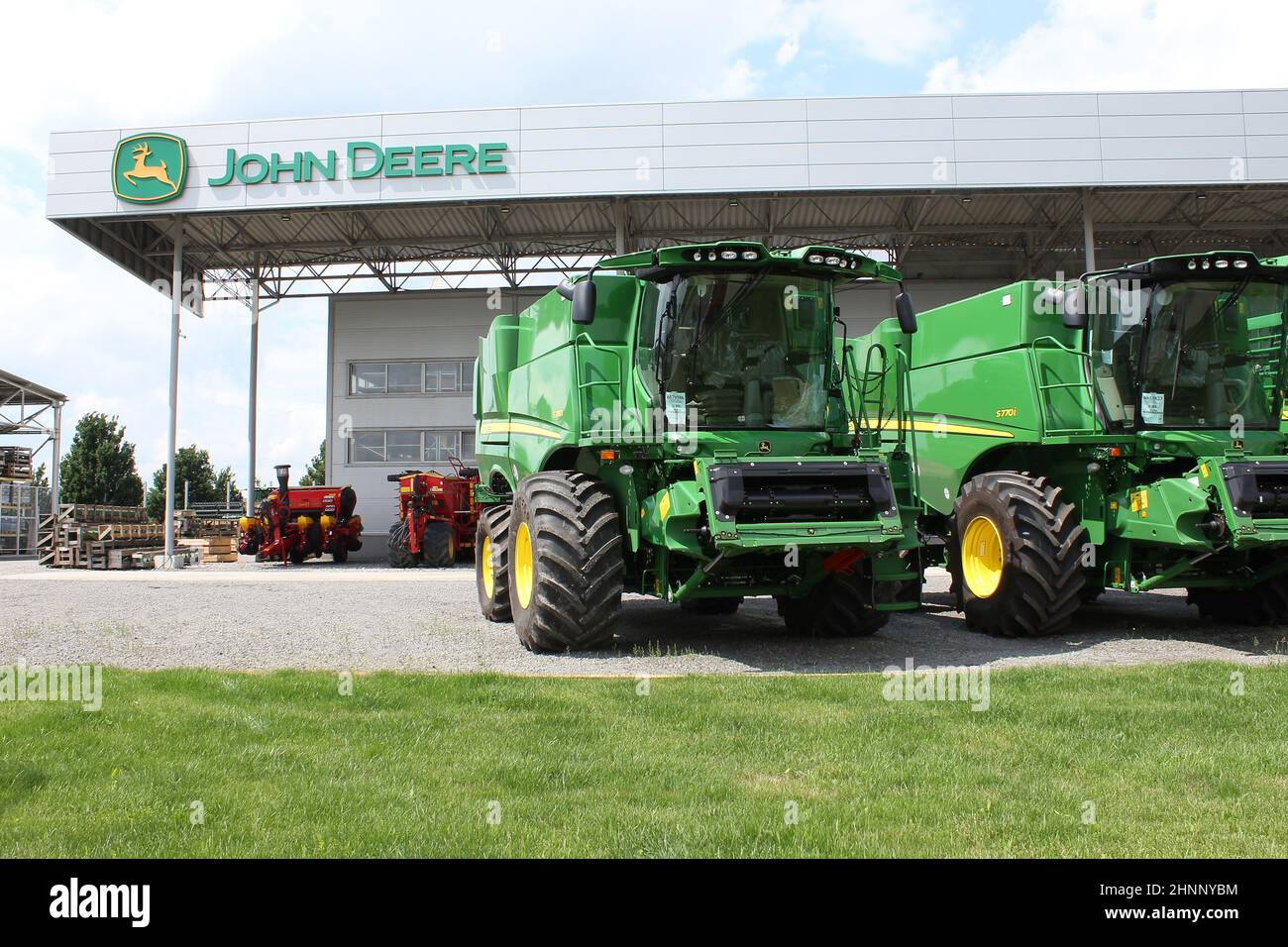 Modern combines road kyiv hi-res stock photography and images - Alamy