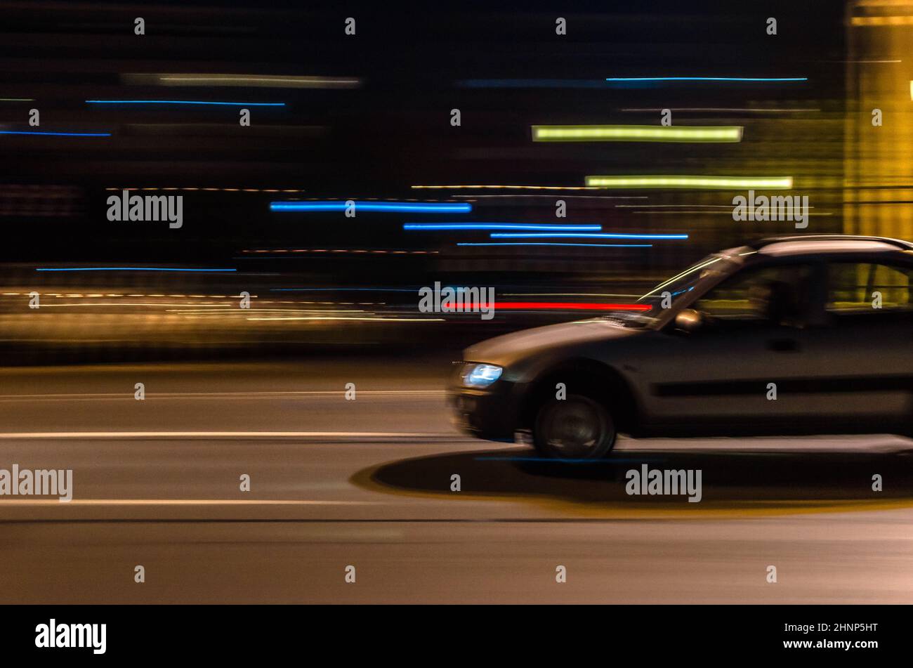 Moving car, panning effect Stock Photo - Alamy