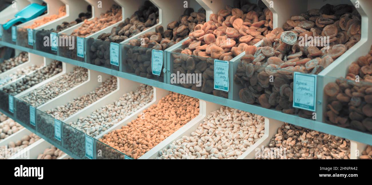 Dry fruits shop hi-res stock photography and images - Alamy