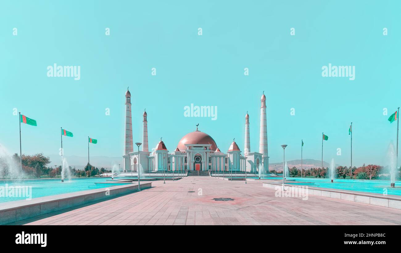 Largest mosque in Central Asia and main mosque of Turkmenistan The ...