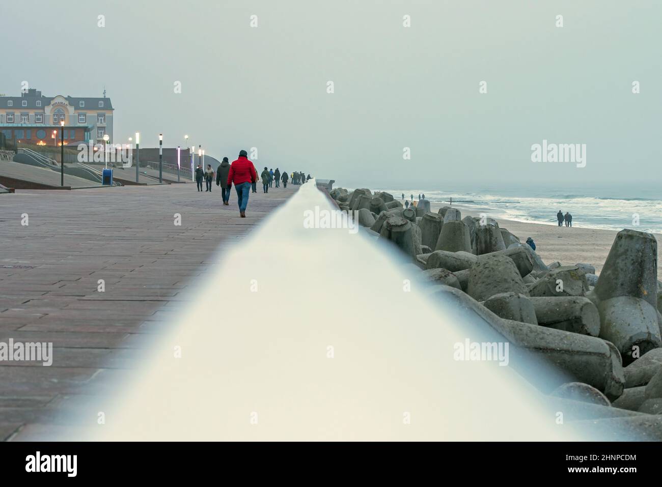 Bank promenade hi-res stock photography and images - Alamy