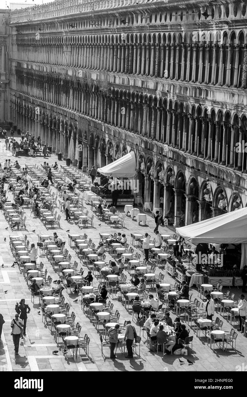 Famous people eating hi-res stock photography and images - Alamy