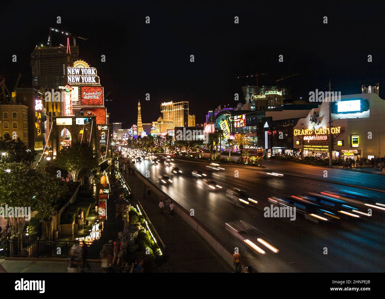 Las vegas strip street view hi-res stock photography and images - Alamy
