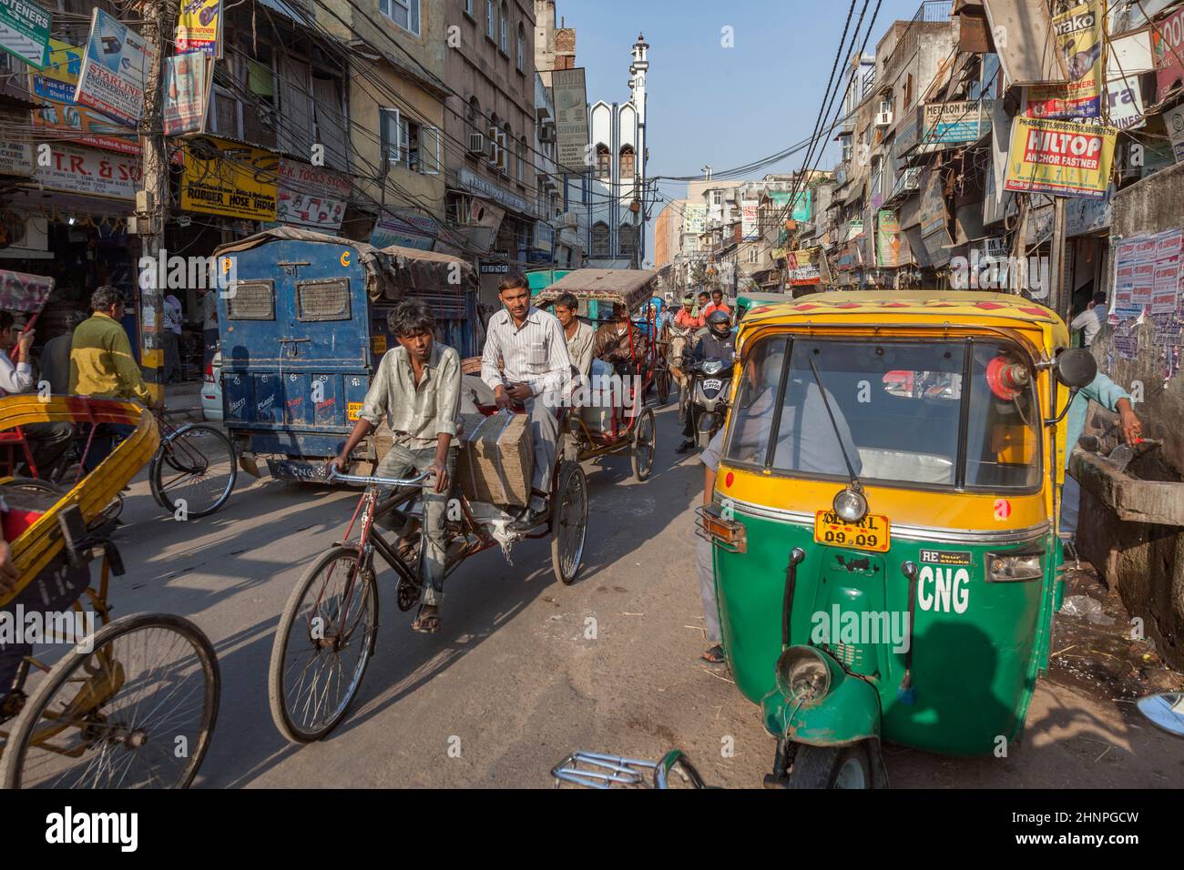 Bicycle rickshaw new delhi hi-res stock photography and images - Alamy