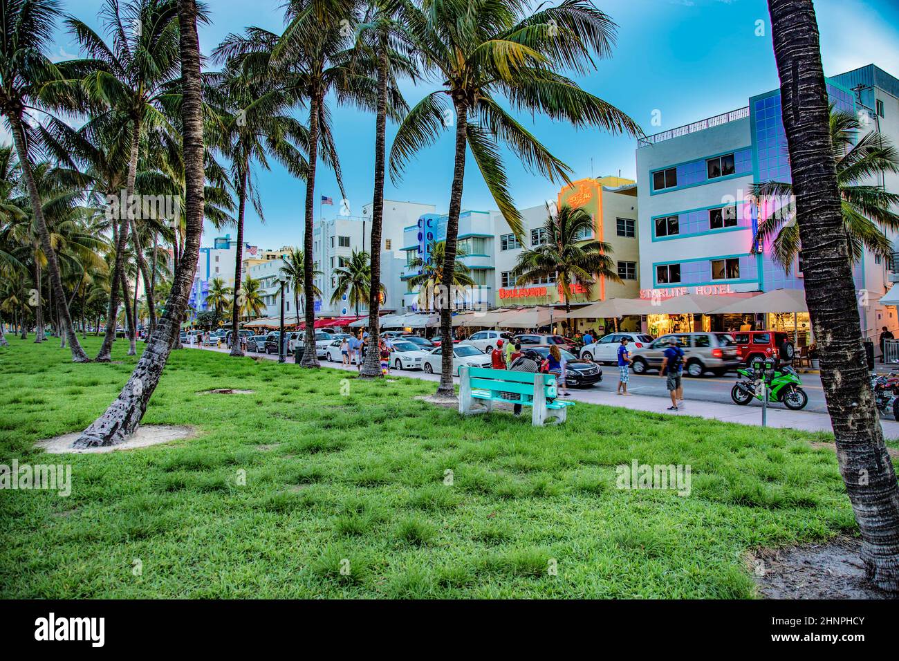 Miami ocean drive hi-res stock photography and images - Alamy