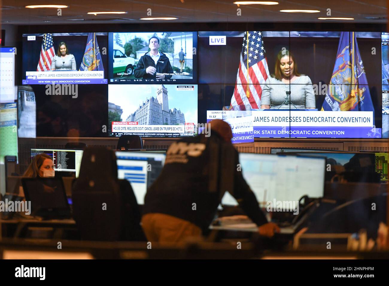 Command center at the NYC Office of Emergency Management on February 17 ...